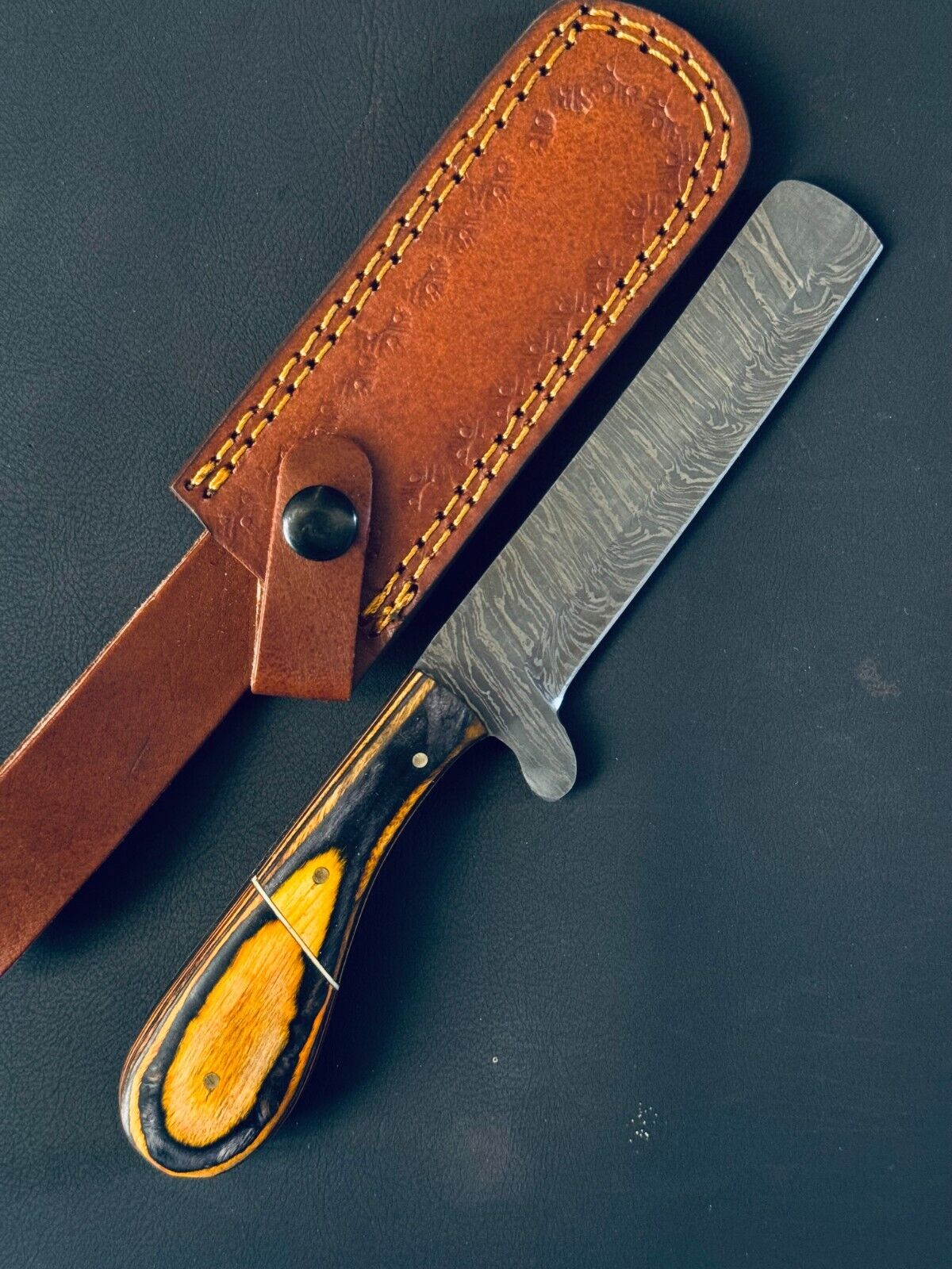 Bull Cutter Knife | Handmade Damascus Steel Blade with Pakkawood Handl ...