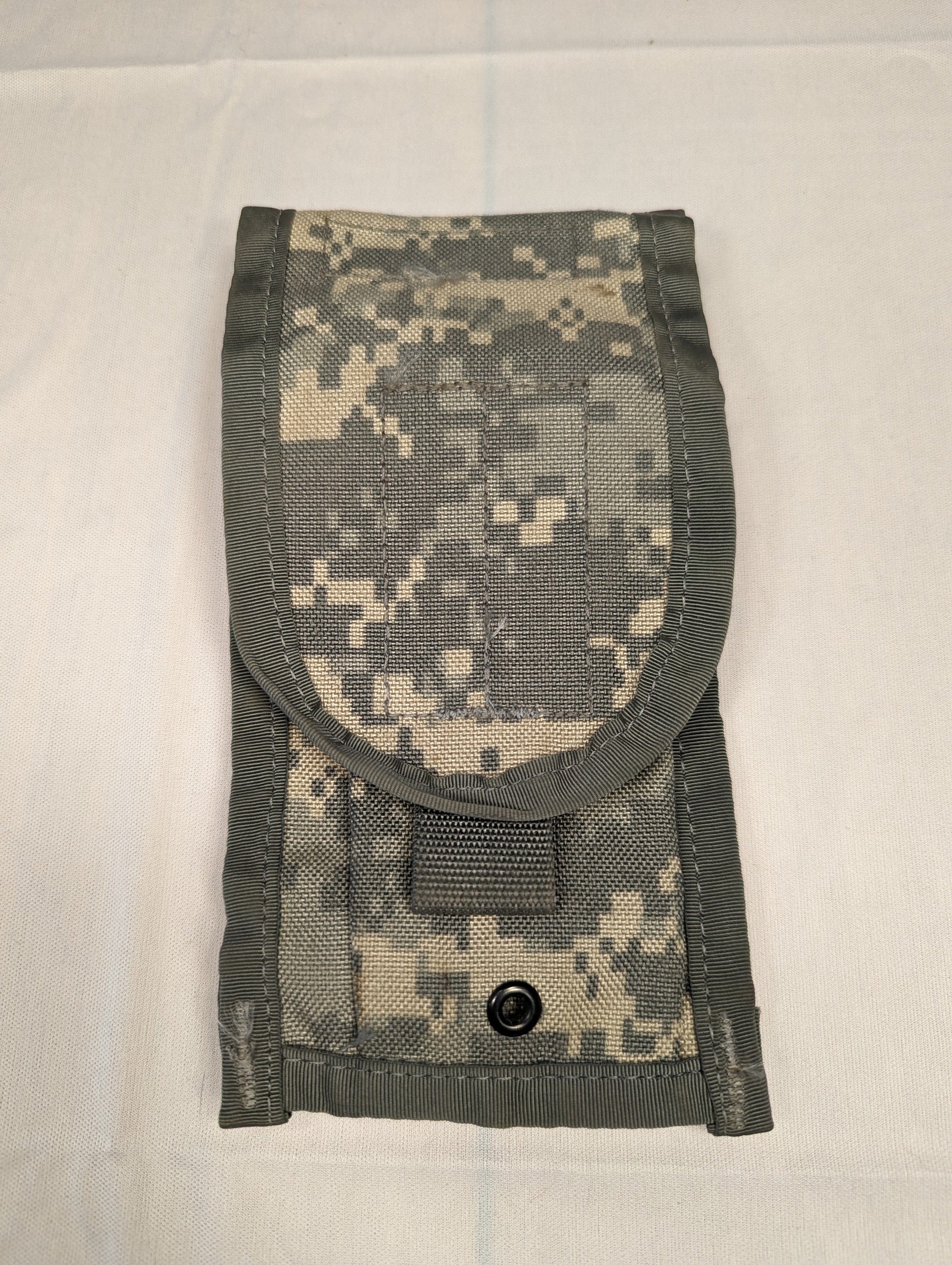 2-Mag Pouch ACU – MONSTERBASS
